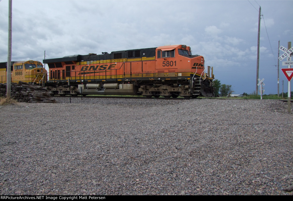 BNSF 5801